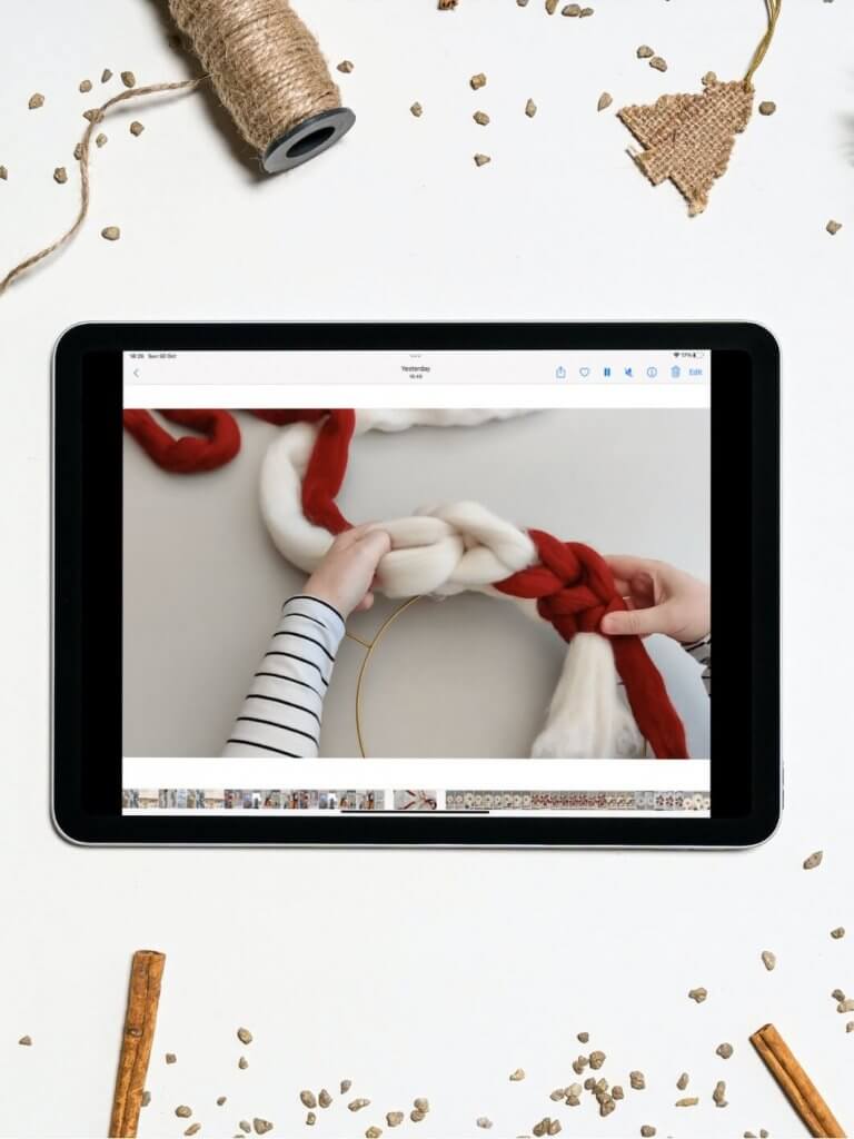 Candy Cane Chunky Crocheted Christmas Wreath Kit - Maggie & Me